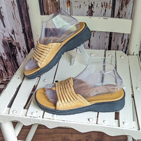 BareTraps | Shoes | Bare Traps Sandals | Poshmark